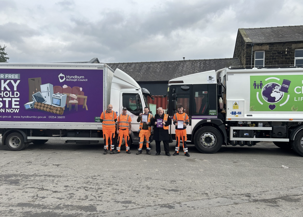 Hyndburn Council unveils new eco-friendly refuse collection vehicles ...